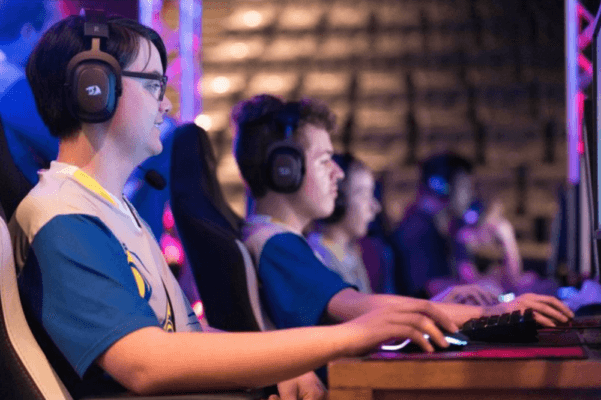 Understanding the similarities between e-sports and traditional ...